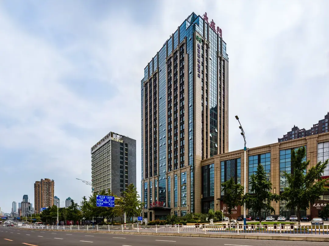 Grace Select Hotel ) -