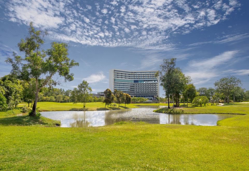 Radisson Golf & Convention Center Batam, Batam Center (Prices & Reviews ...