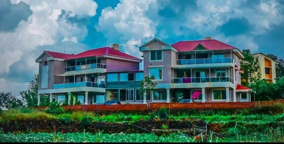 Strawberry Land Resort in Satara | 2024 Updated prices, deals - Klook ...