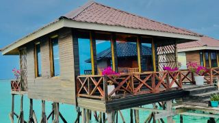 SKY Water Villas-Semporna Updated 2023 Room Price-Reviews & Deals | Trip.com