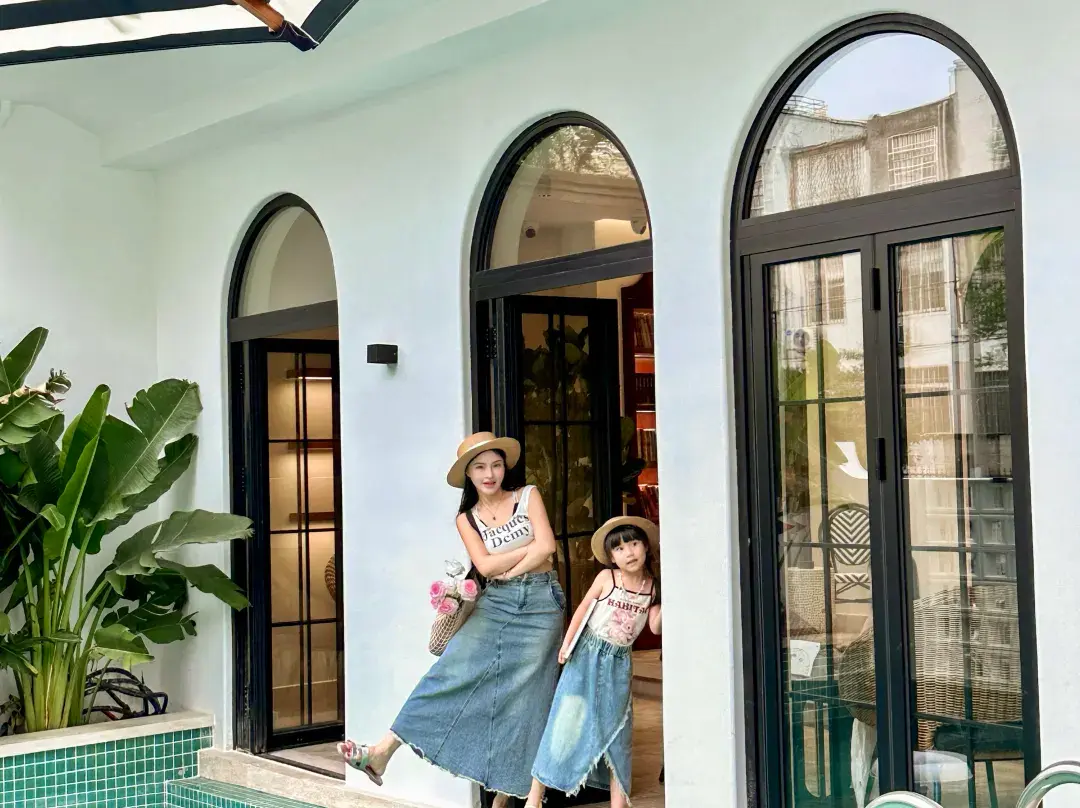 Beihai 8861 Flower Villa Design Hotel - Beihai
