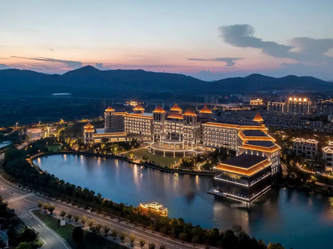 Crowne Plaza Xiangyang Fuchun Lakeside - Xiangyang