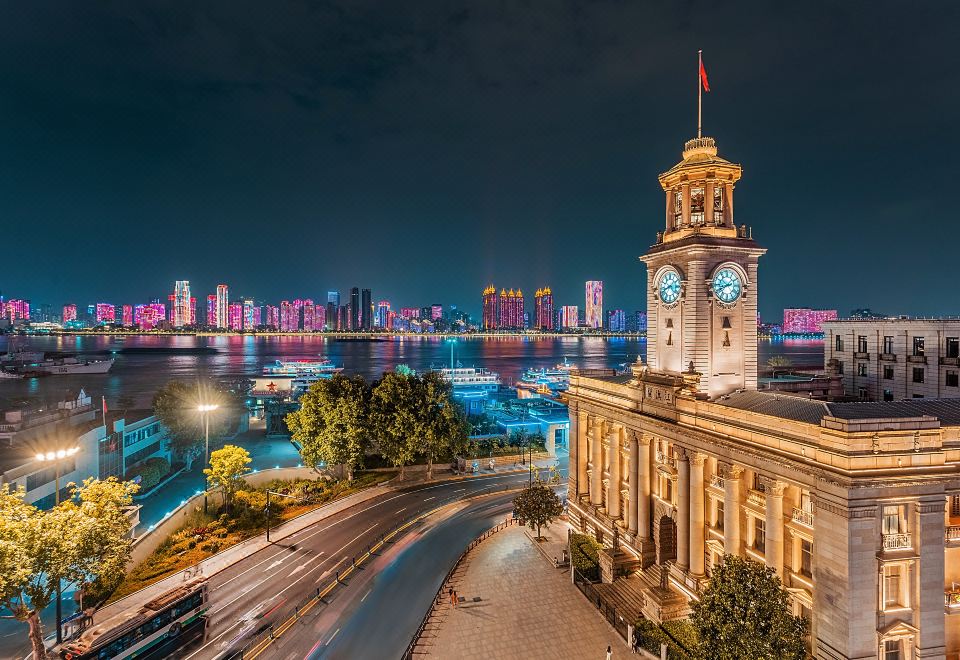 Grand Madison Wuhan Hankou on the Bund (武汉江滩好百年美仑国际酒店), Wuhan - Updated ...