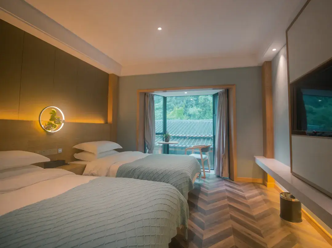 Taohua Wushanshe Holiday Hotel - 桂林市