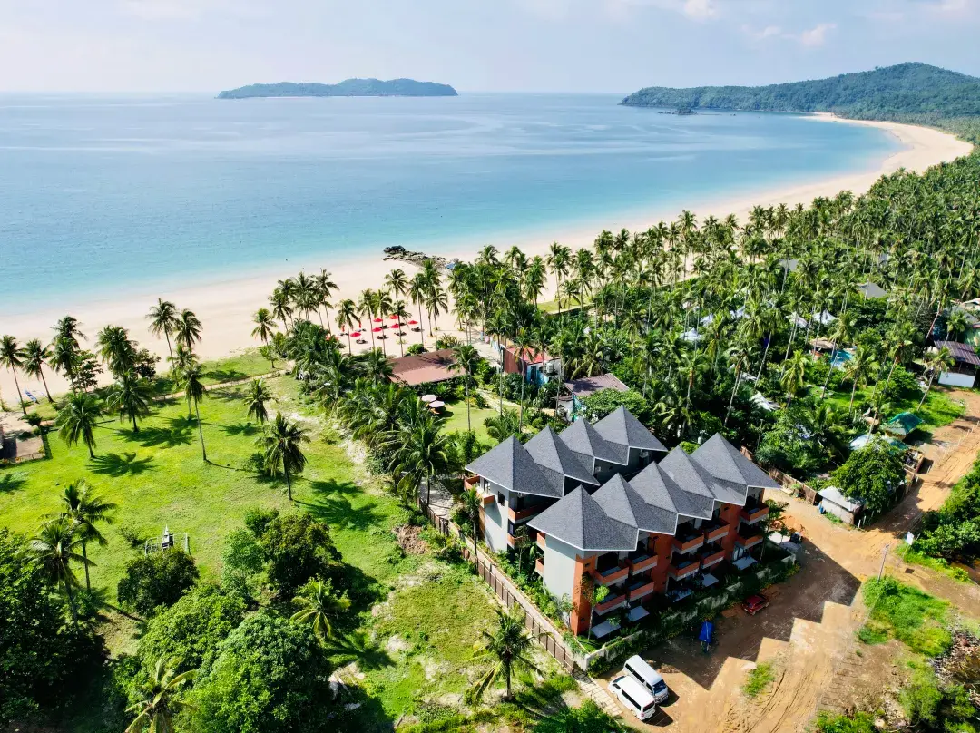 Nacpan Beach Resort Managed By H Hospitality Group - El Nido