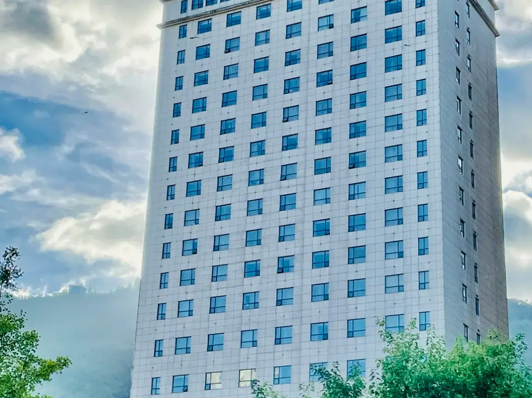 Celebrity Hotel - Xiangyang