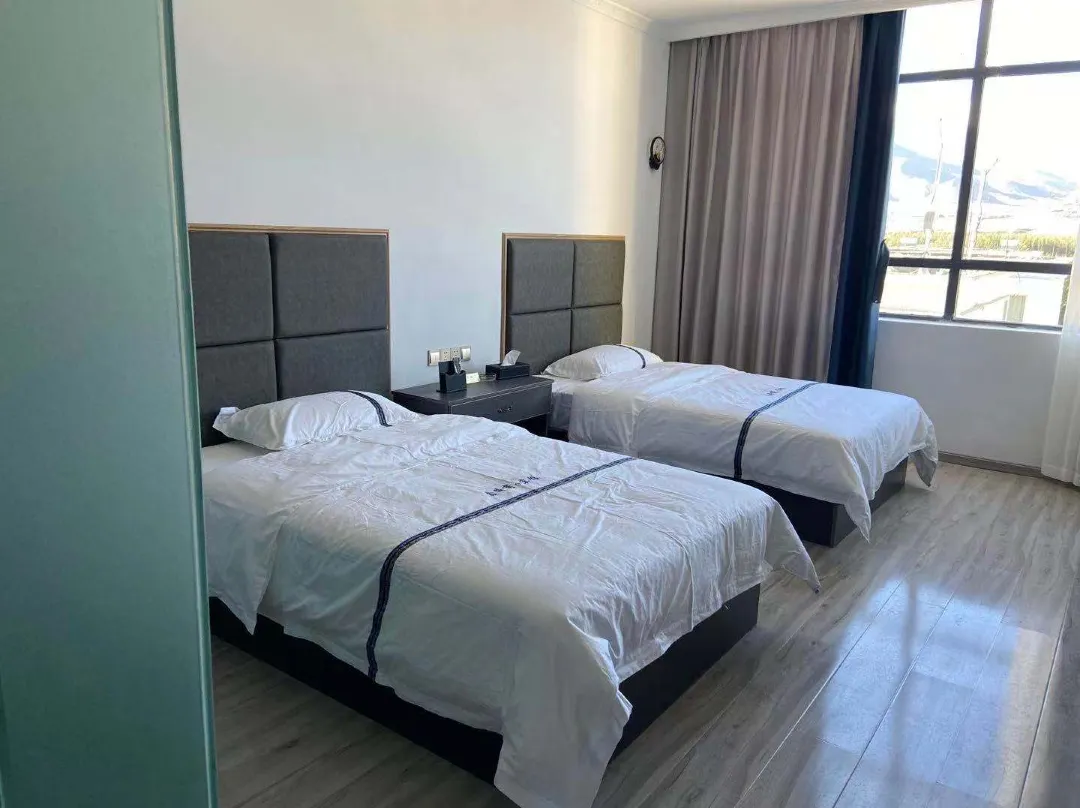 Longzi Xinlong Business Hotel - Arunachal Pradesh
