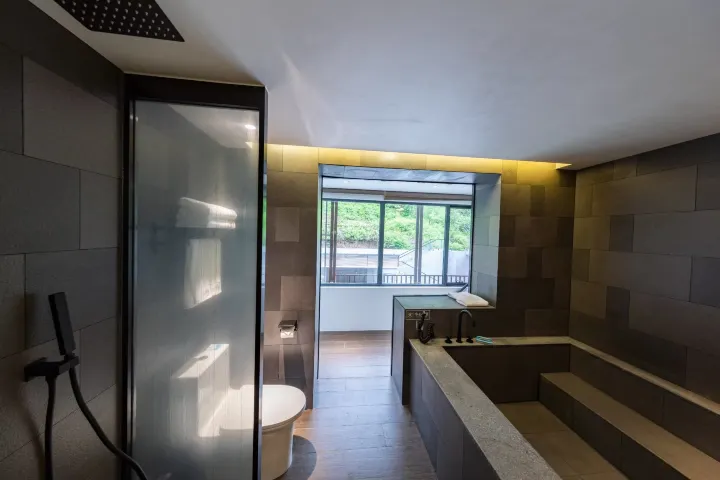 Benxi Boxing Hot Spring Hotel - 129 Photos, Reviews & Deals | Trip.com