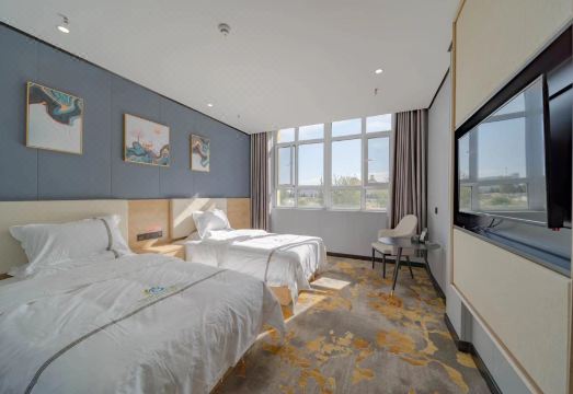 Holiday Inn burjin platinum(布尔津铂瑞假日酒店) – Classificações de hotéis 2 ...
