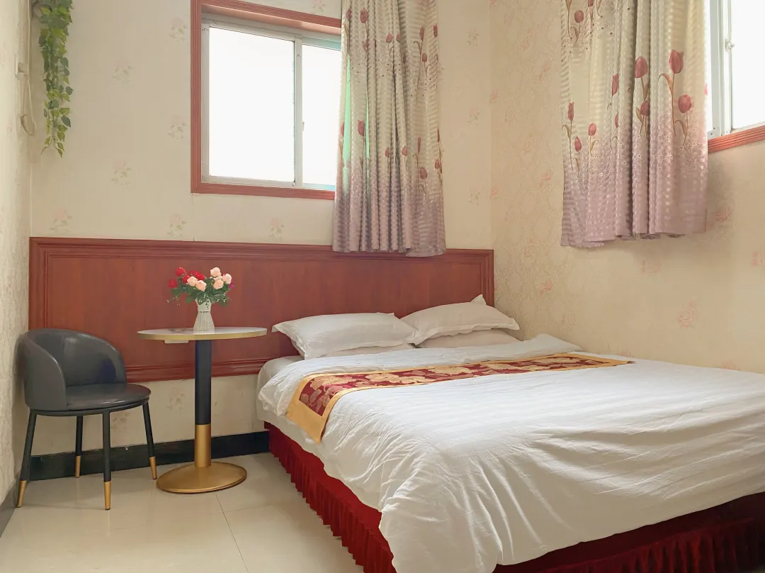 Zhumadian Health Hotel - Zhumadian