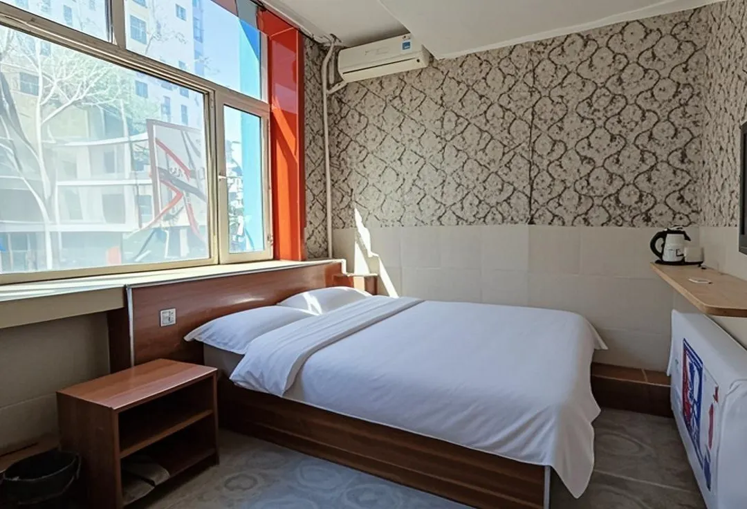 Yitian Fashion Hotel ) - Harbin