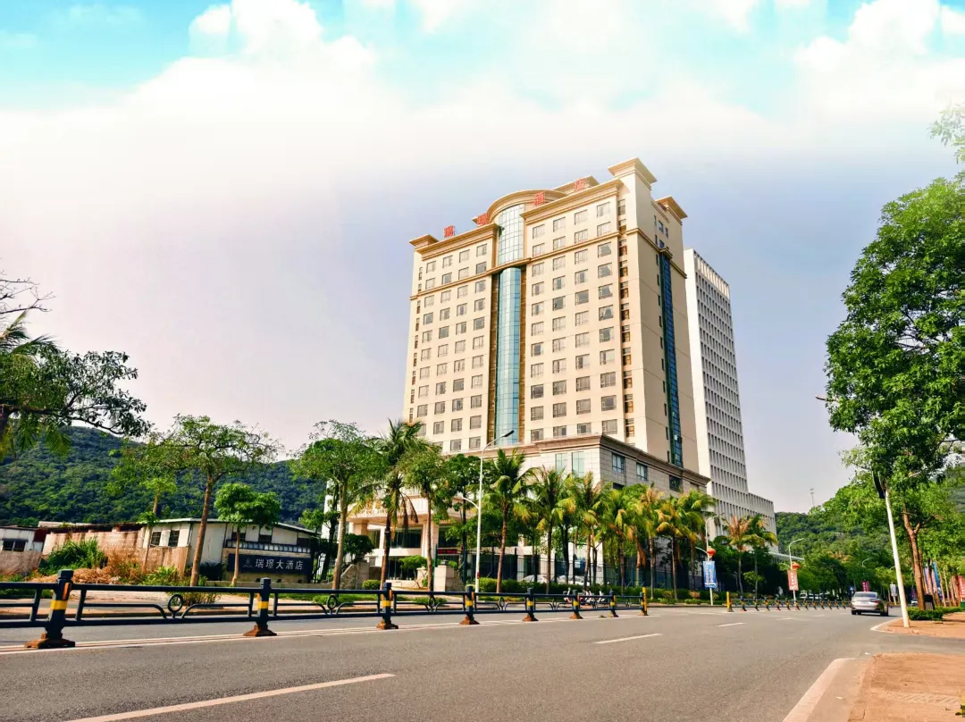 Ruijing Hotel On Hailing Island - Yangjiang