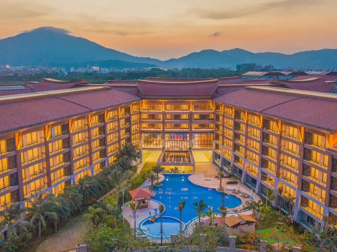 China  Life  Care Garden - Sanya