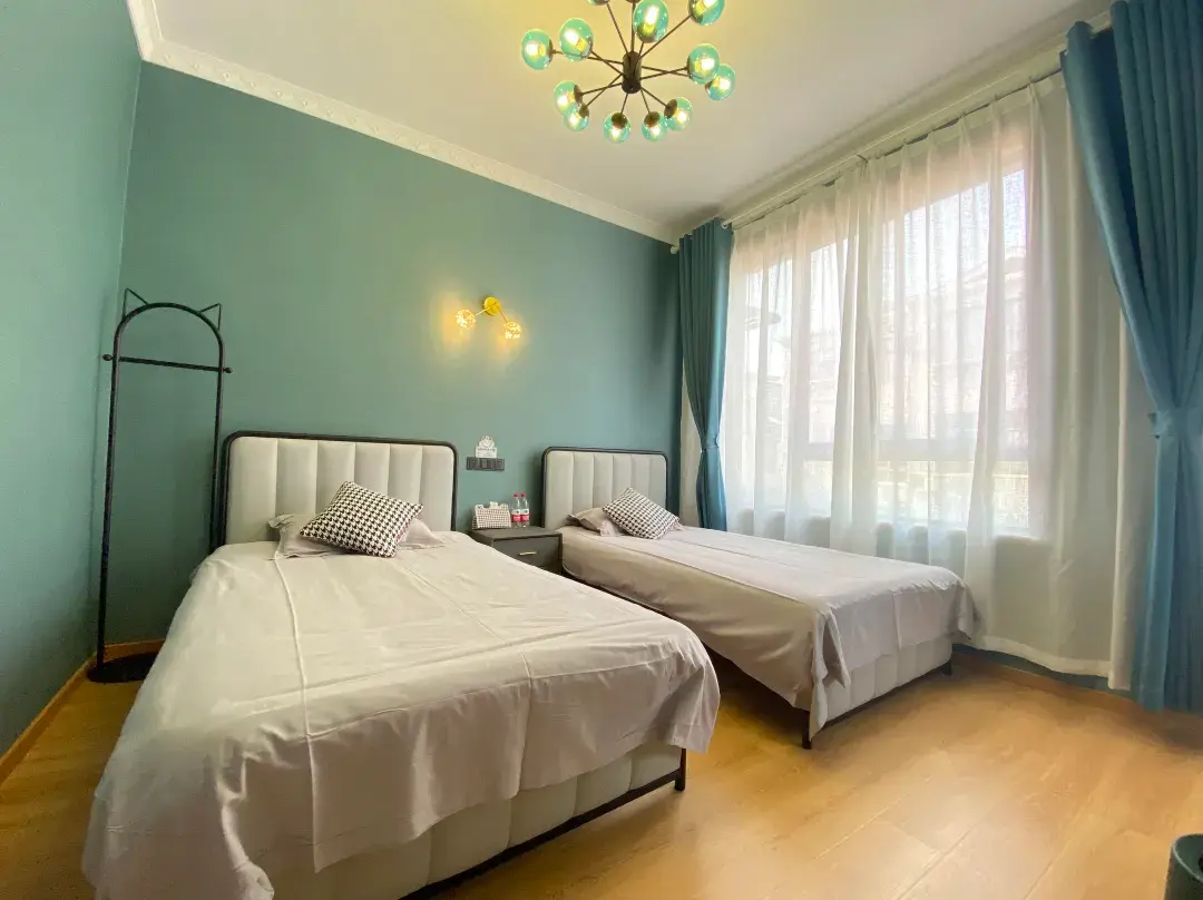 Yiju Boutique Theme Hostel - Shanghai