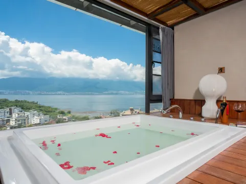 Star Moon Light Luxury Sea View Resort Hotel - Dali