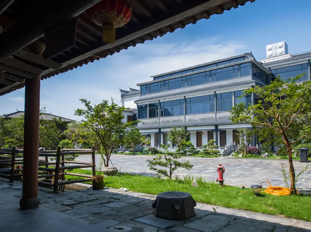 Taoliyijia Porcelain Culture Hotel - Jingdezhen