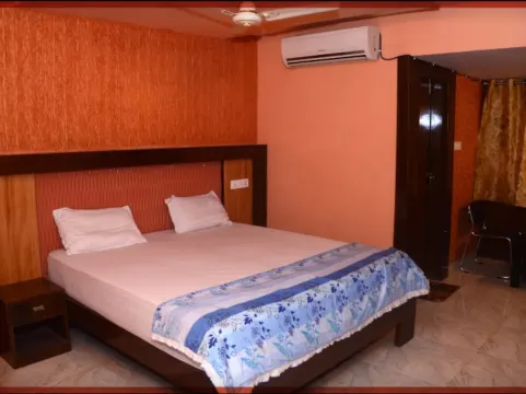 Goroomgo Swastik Guest House Varanasi - Varanasi
