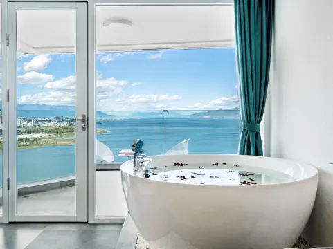 Qianyu Seaview Resort Hotel - Dali