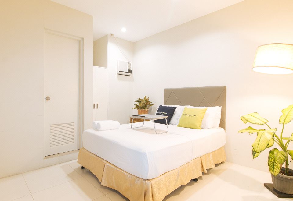 UrbanView @ Lacson Street Bacolod City by RedDoorz, Bacolod - 2026 ...