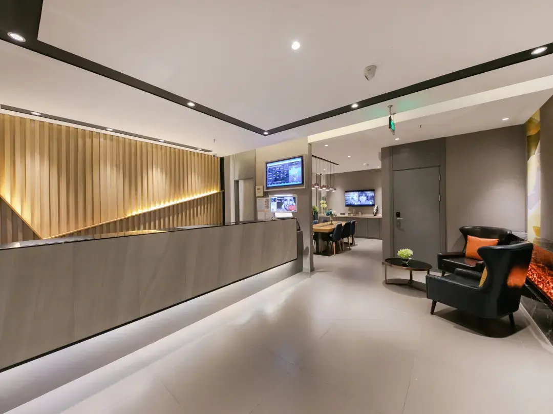 Homeinn Hotel - 