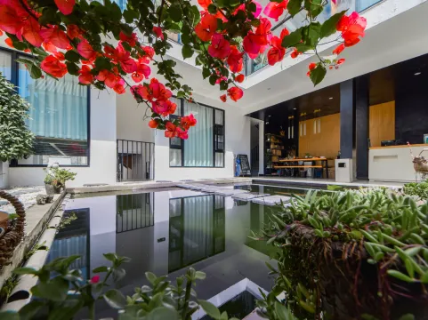 Erju Designer Hostel - Dali