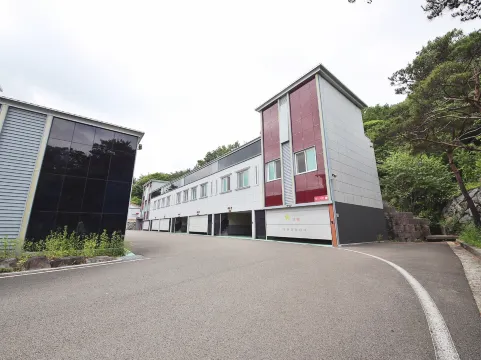 Sancheong Byeolbaragi Self Check-in Motel - 남해군