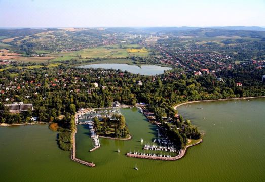 Balaton Apartman House 1 Balatonfoldvar, Balatonfoldvar - รีวิว ราคา ...