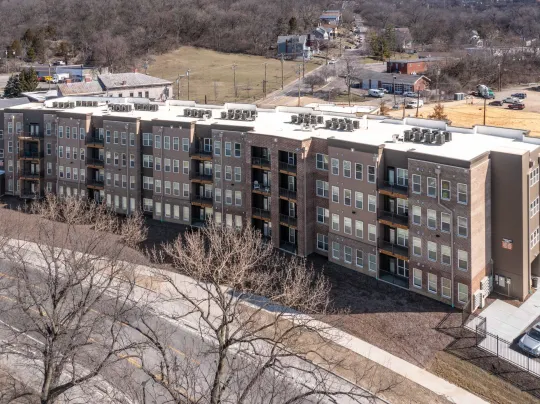 Stylish Retreat With Modern Amenities - Cozy Urban Sanctuary - Cincinnati, OH