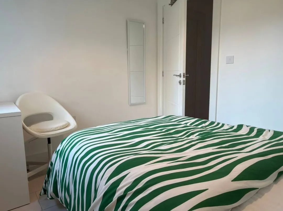 Cozy And Bright Room In A Friendly 2 Bedroom Home - Bristol