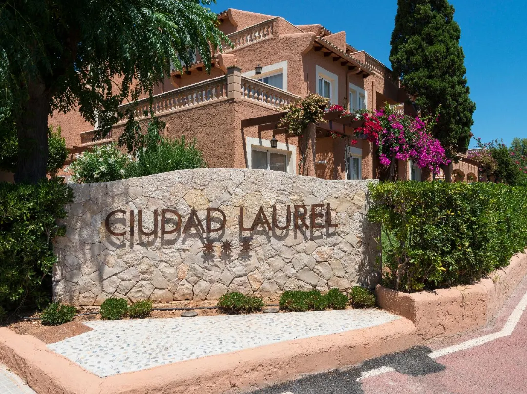 Aparthotel Ciudad Laurel - Cala Millor