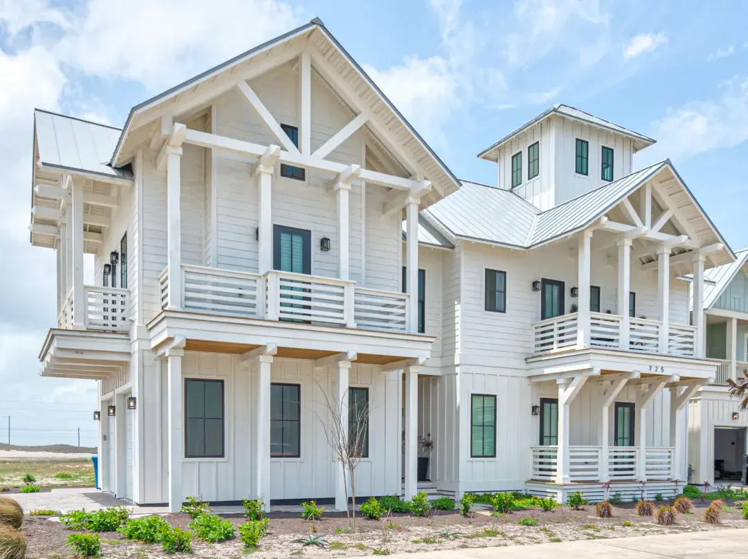 Sbfl725 Beautiful Beachfront Home With Boardwalk To The Beach - Port Aransas, TX