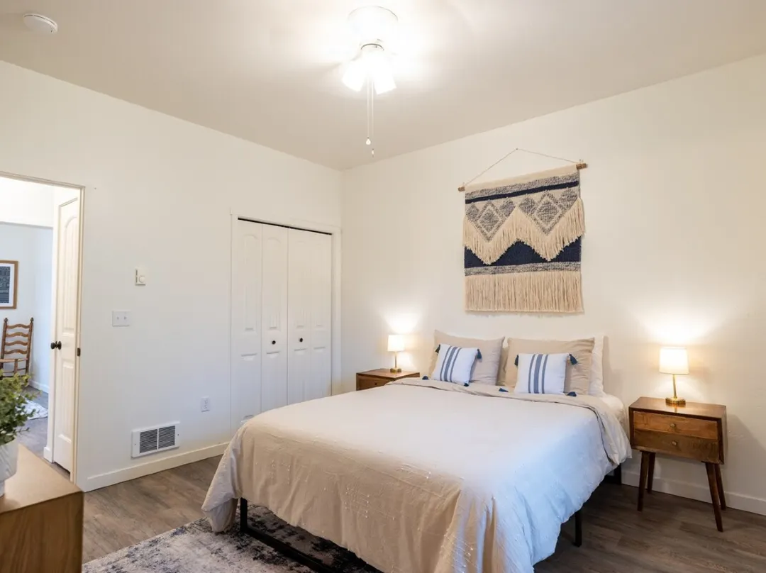 Ideal Location Near Outdoor Adventures - Charming Family-friendly Haven - Kalispell, MT