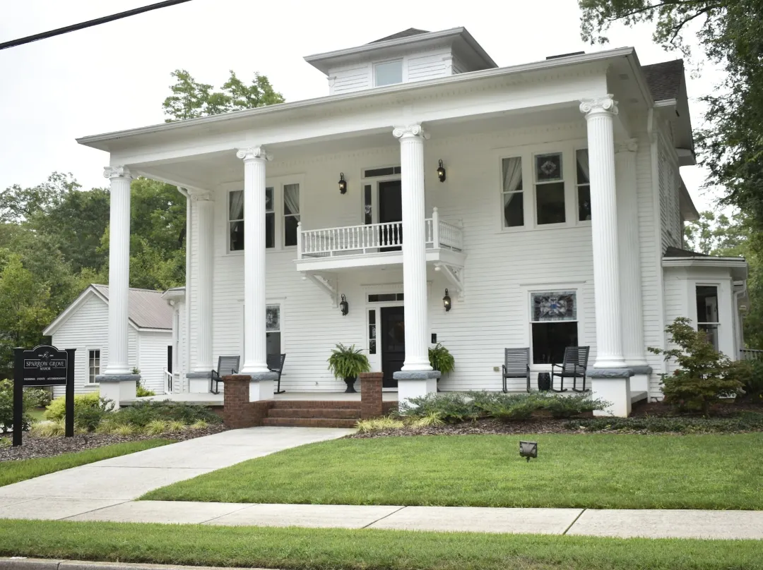 Sparrow Grove Manor - Monroe, GA