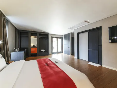 Daeseonggwan Hot Spring Hotel - Busan