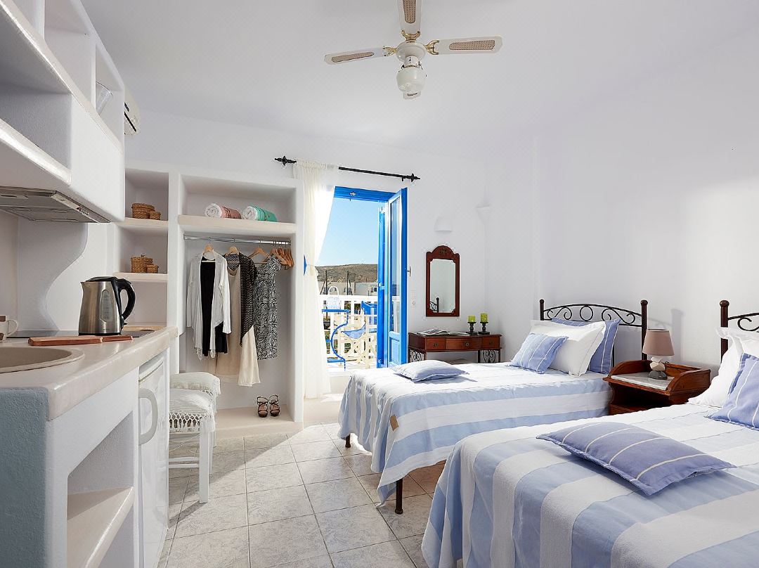 Efi Studios - Milos