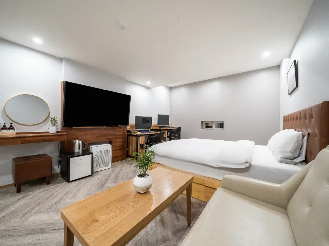 Gyeongsan Evian Hotel - 영천시