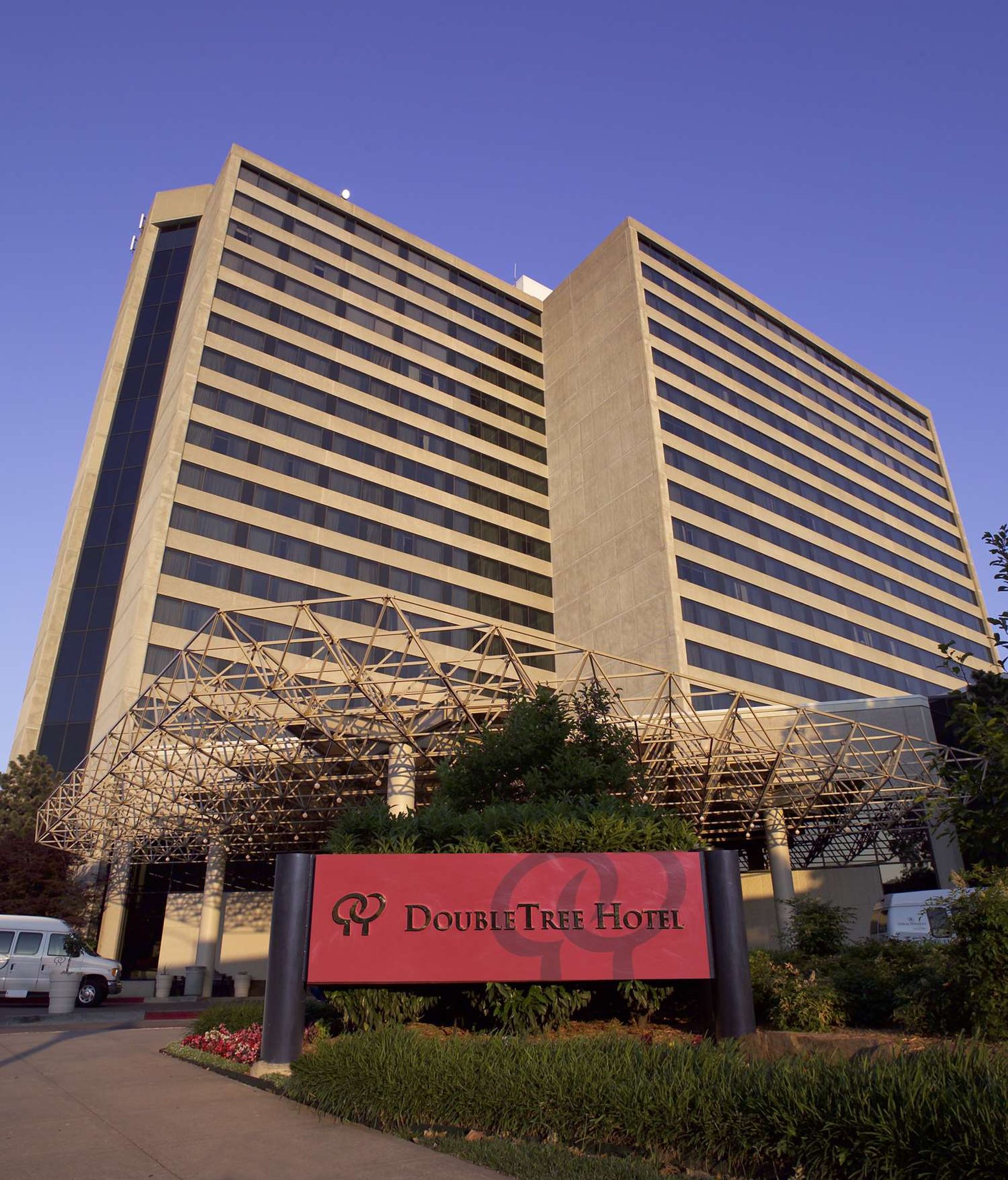 DoubleTree by Hilton Hotel Tulsa Downtown Reviews: 103 Verified Reviews ...