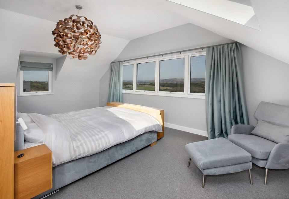 Huxham View - A Luxurious Family Retreat with Swim Spa Cinema Gym and ...