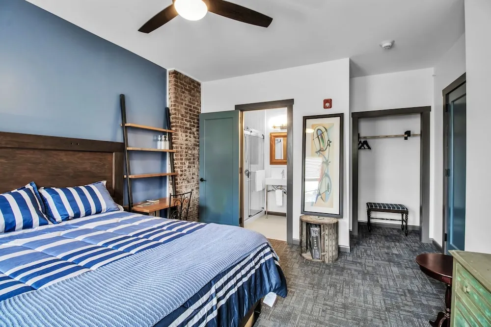 Webber Hotel - Albion, NY