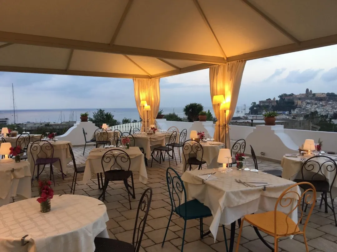 Hotel Bougainville - 利帕里島