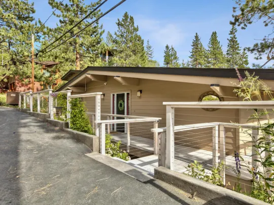 Filtered Lake View And Hot Tub - Charming Mountain Sanctuary - Lake Tahoe