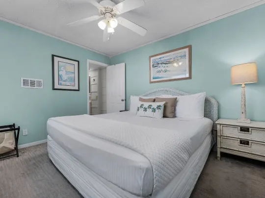 Coastal Retreat With Private Beach Access - Charming Getaway - Miramar Beach, FL