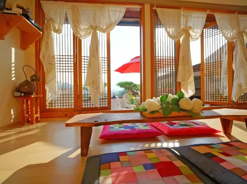 Jeonjuhanogmaeul Geha Gongganyimei - Jeonju-si