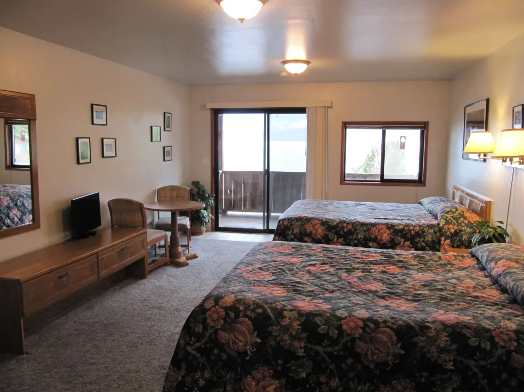 Rain Forest Resort Village - Olympic National Park, WA