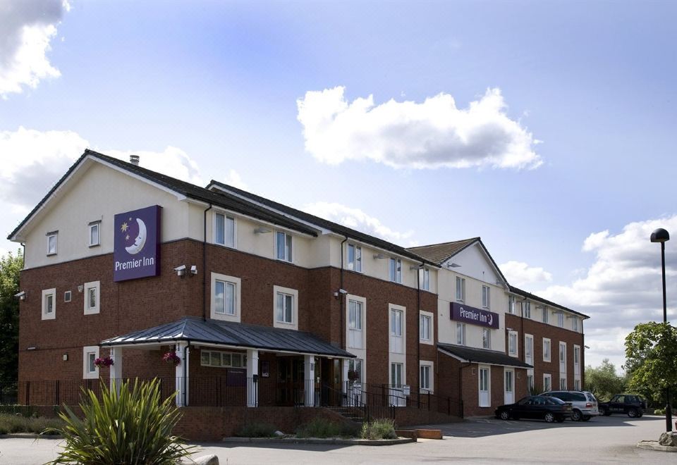 Premier Inn Basildon (Festival Park),Basildon - Updated Prices & Hotel ...