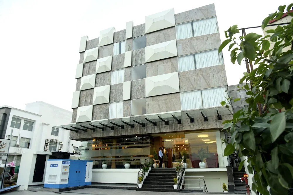 Legend Inn - Lucknow