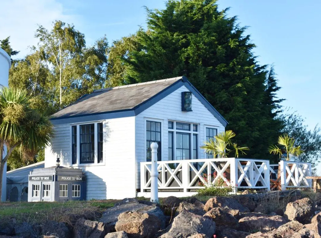 The West Usk Lighthouse Lightkeepers Lodge - Newport