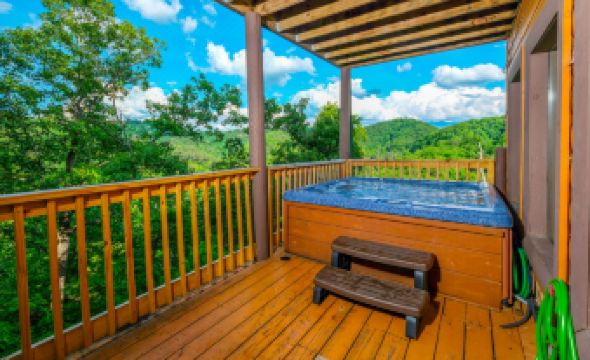 Private Indoor Pool and Theatre Room with Views - Stunning Escape ...