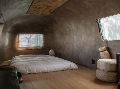 Lost Cabin - Kamogawa