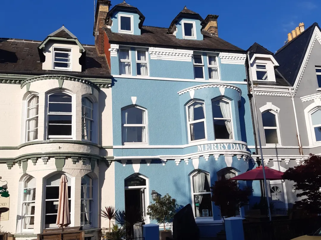 The Merrydale Guest House - スランディドノ